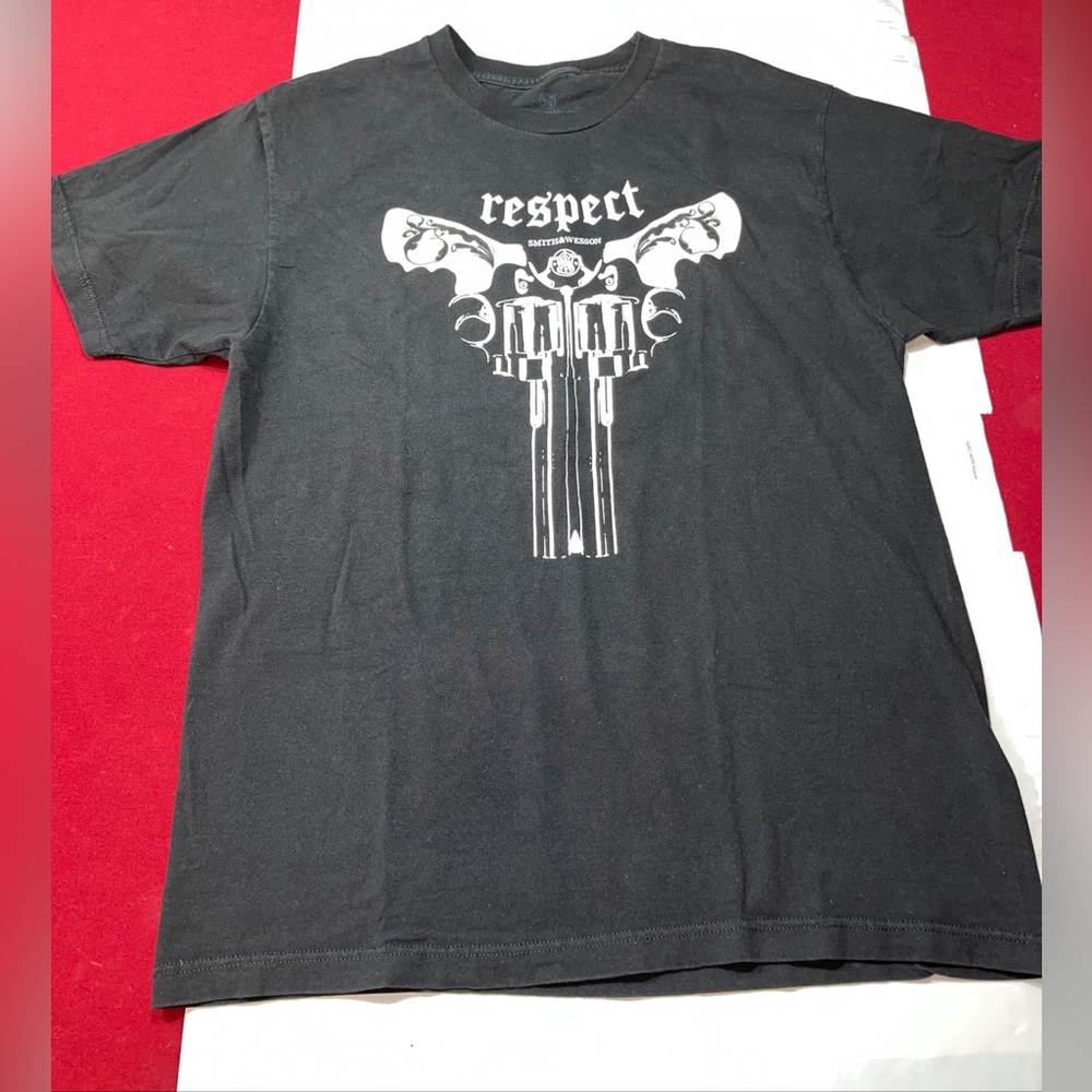 Smith & Wesson Revolver “Respect” Black T-Shirt Mens … - Gem